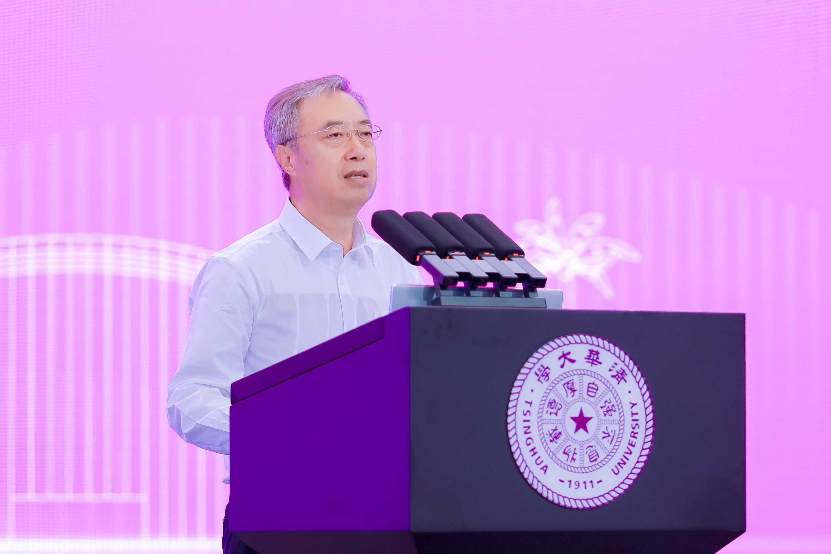 清华大学深圳国际研究生院2024年开学典礼和入学专题教育报告举行