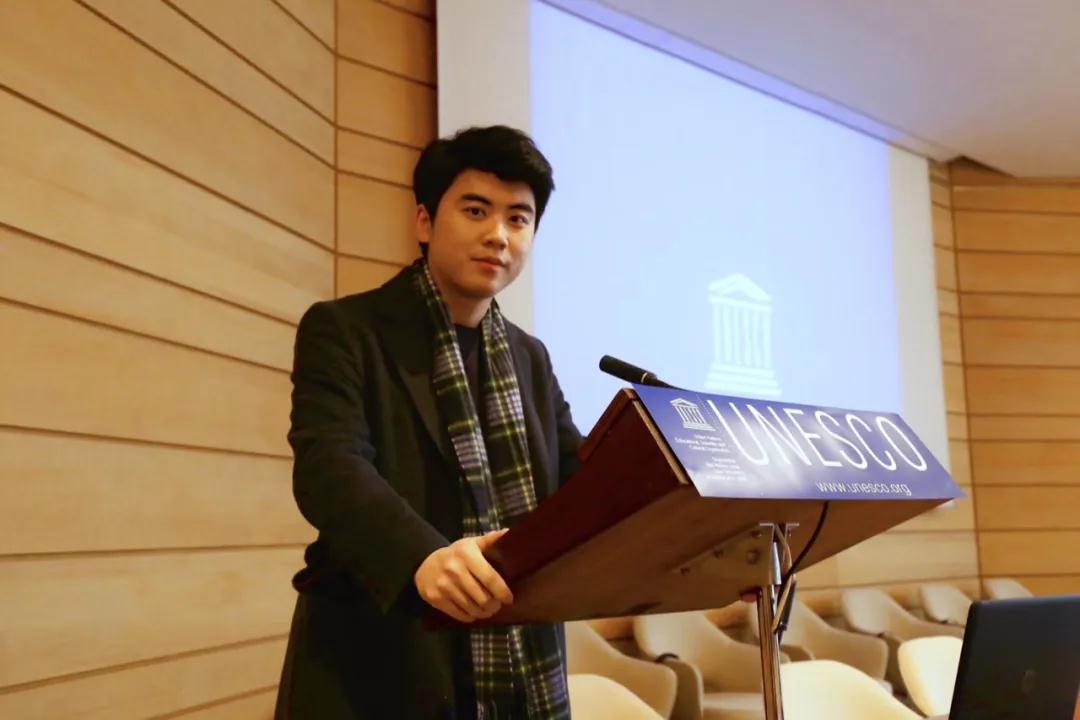 SIGS毕业生故事 | 席京阳：科研活动两不误，架起跨文化交流的桥梁